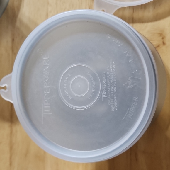 Tupperware | Kitchen | Tupperware Puddingdesert Cup With Lid 2 Cups And ...